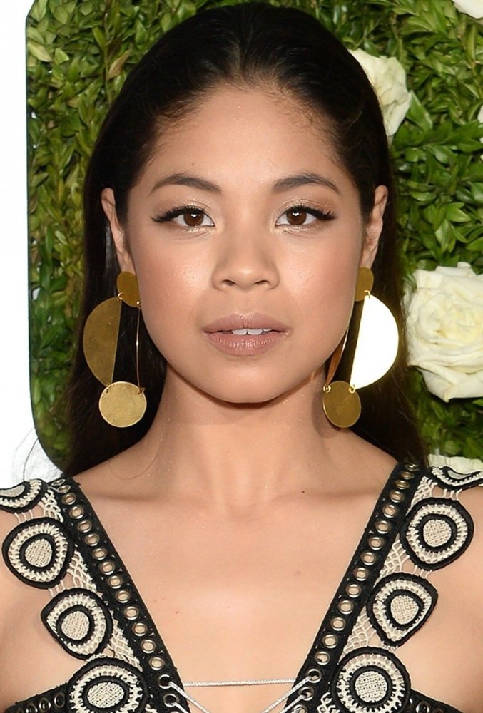 Eva Noblezada — факты и информация, фото, видео, фильмография. — smartfacts